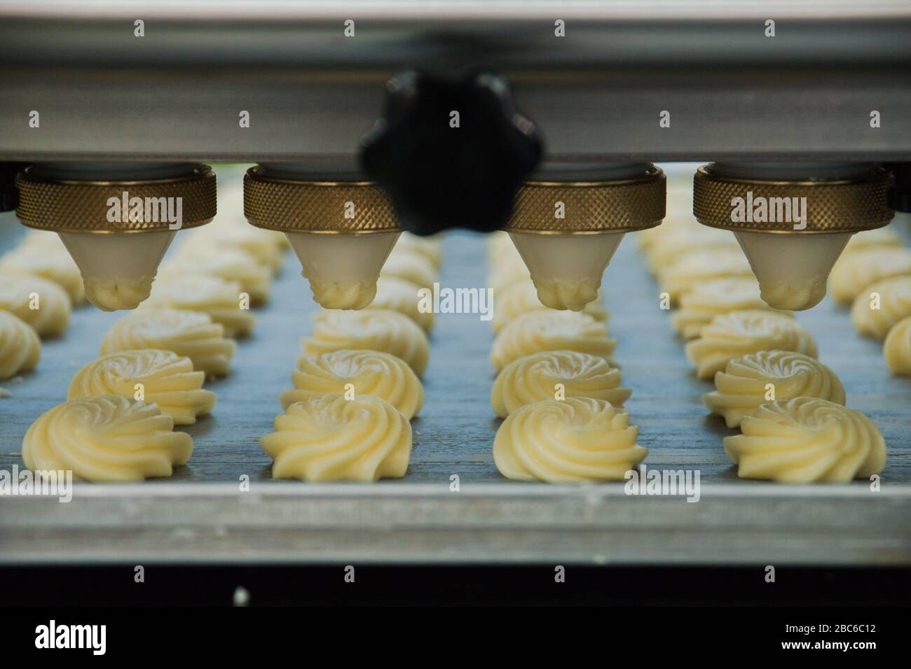 equipment blanks of dough, a machine for stacking cookies with the ...