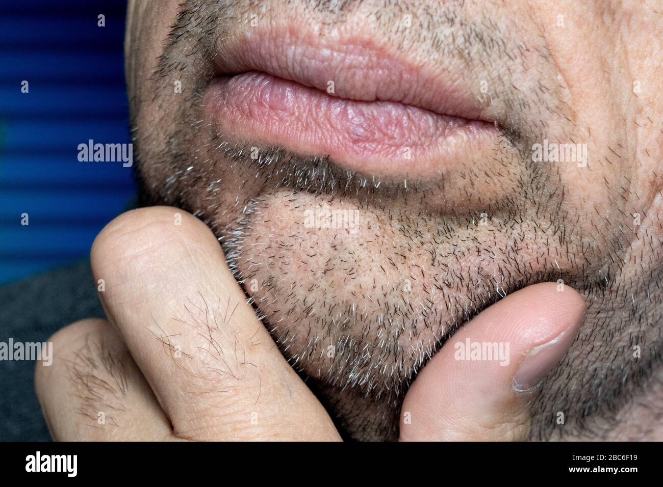 White beard straggly hair hi-res stock photography and images - Alamy
