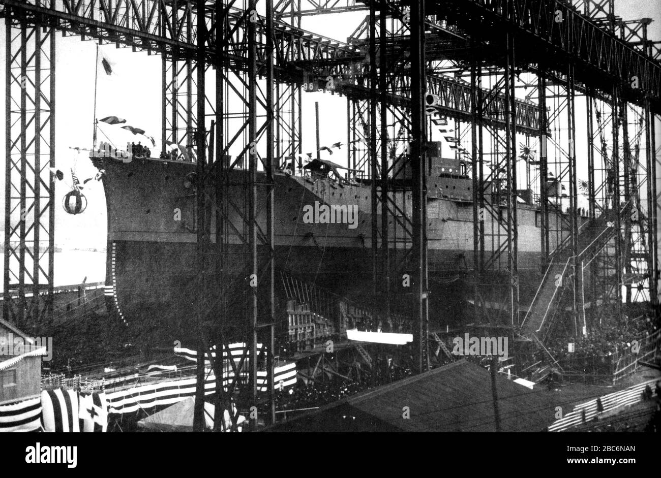 English shipyards hi-res stock photography and images - Alamy