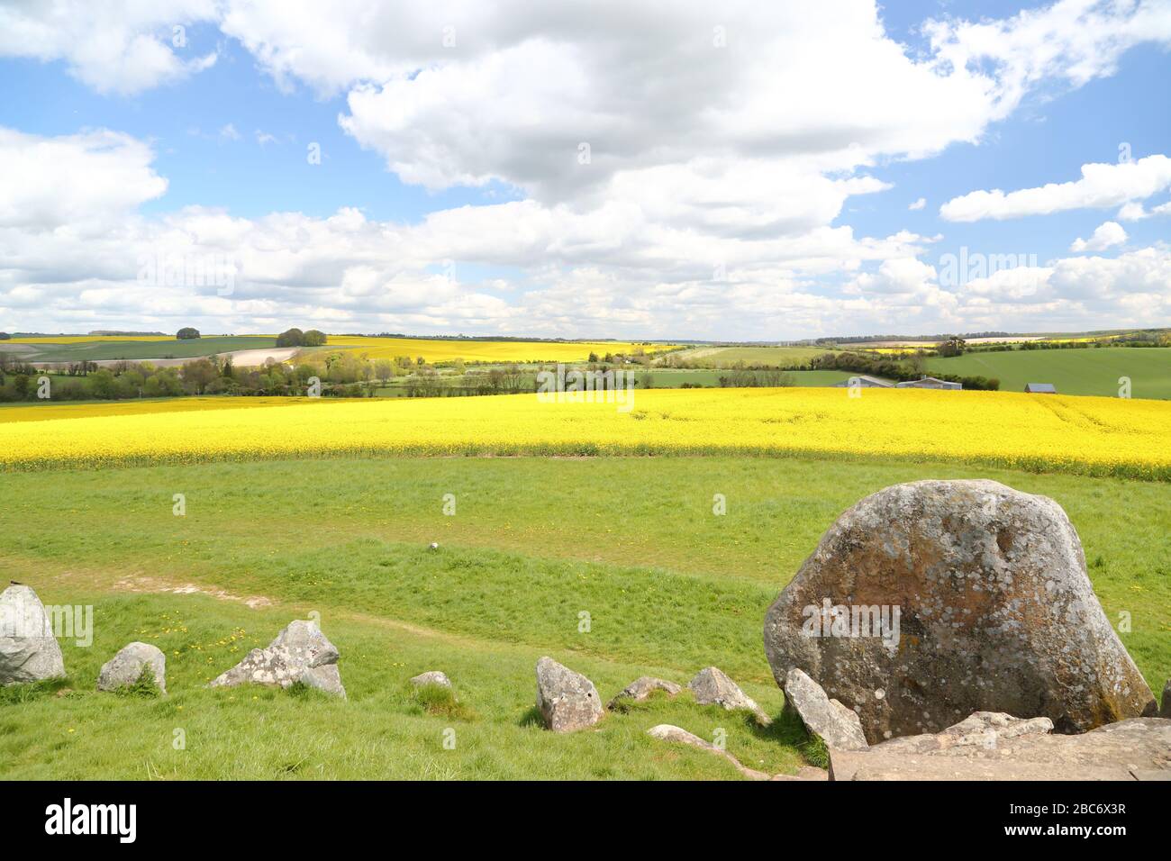 The West Kennet Long Barrow is part of the Avebury Neolithic complex in ...