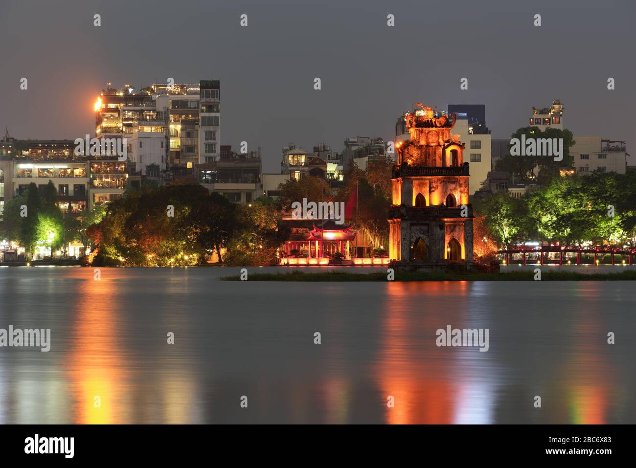 Illuminated Turtle Tower (Thap Rua) in the middle of Hoan Kiem lake ...