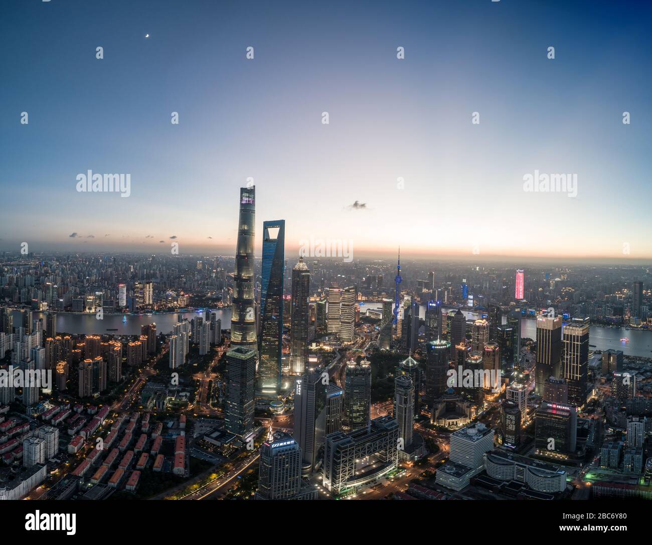 View of lujiazui financial district hi-res stock photography and images ...