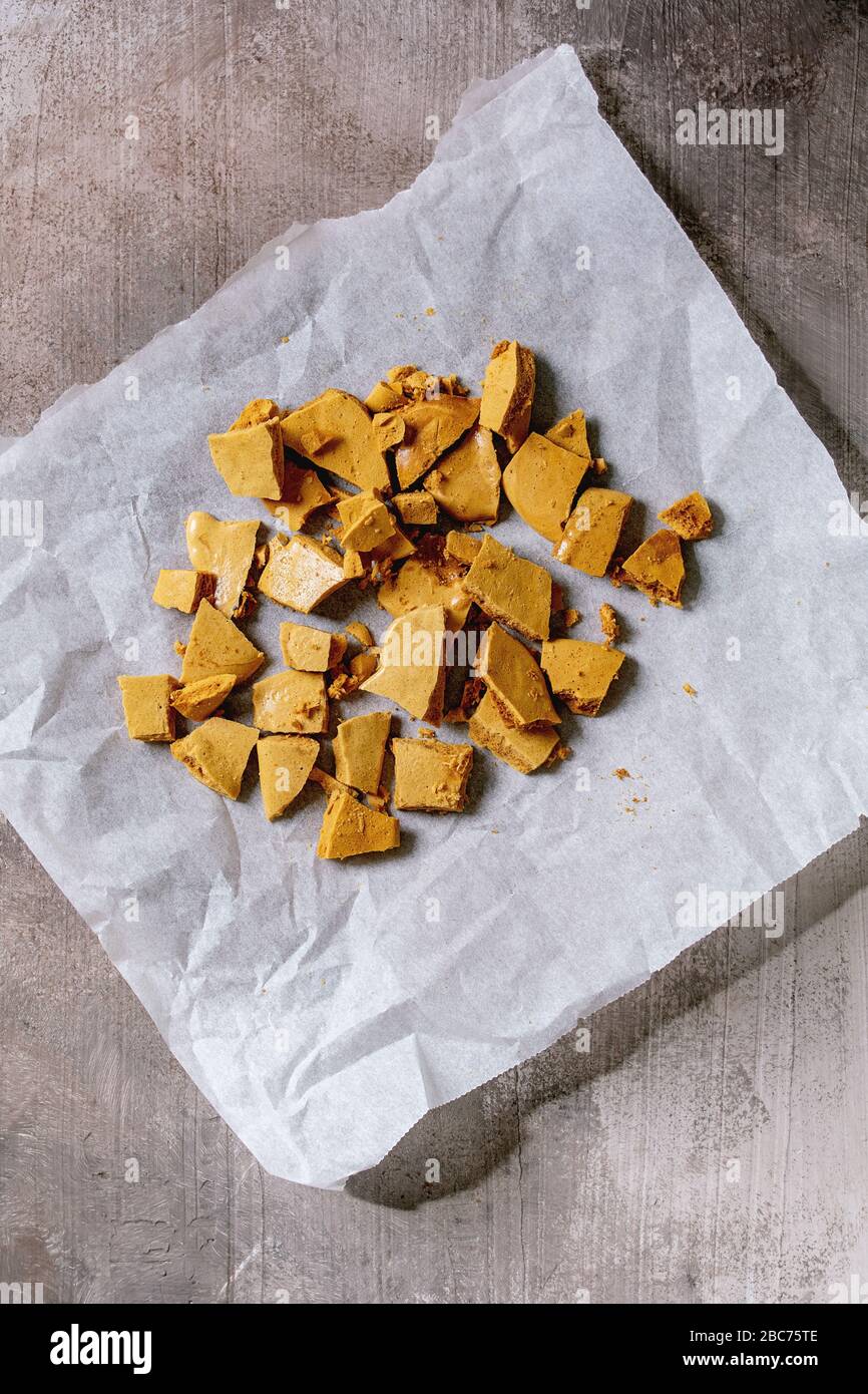 Dalgona korean candy Stock Photo - Alamy