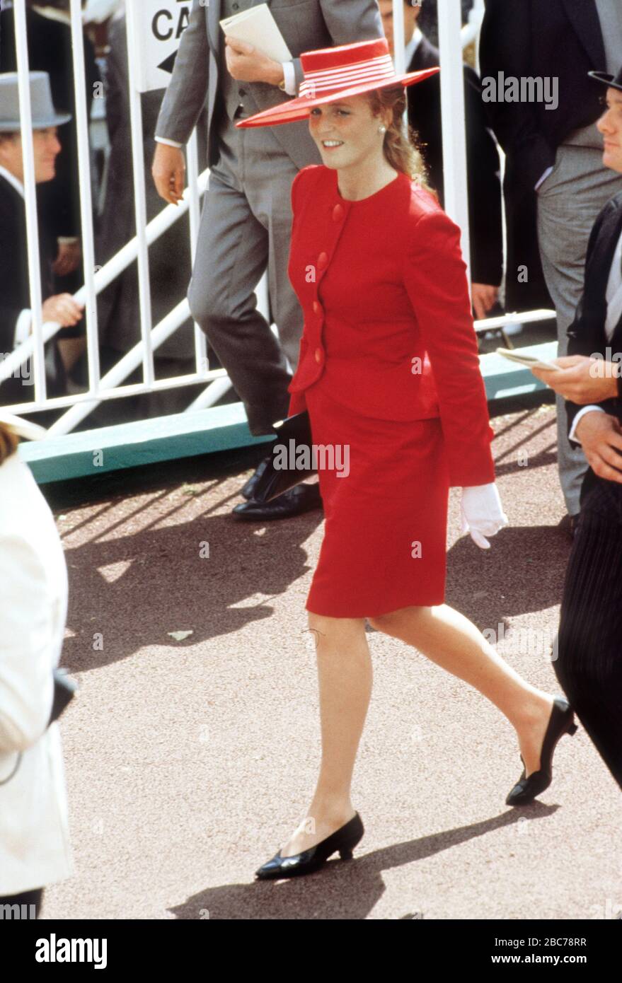 Prince andrew and sarah ferguson 1990 hi-res stock photography and ...