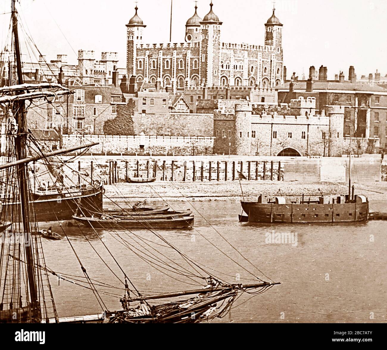 Tower of London and River Thames, Victorian period Stock Photo - Alamy