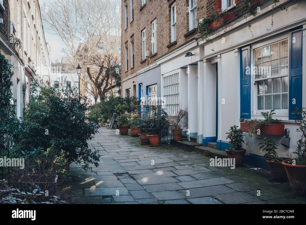 Traditional English houses on a street in London, UK Stock Photo - Alamy