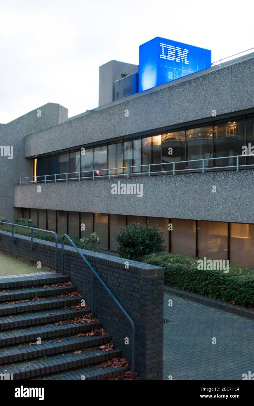 Denys lasdun ibm hi-res stock photography and images - Alamy
