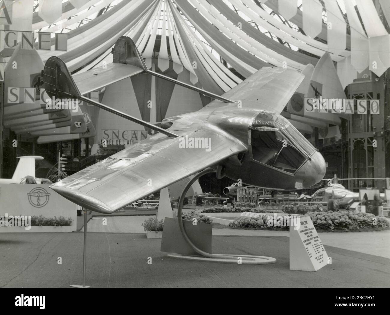 Sipa s 200 minijet hi-res stock photography and images - Alamy