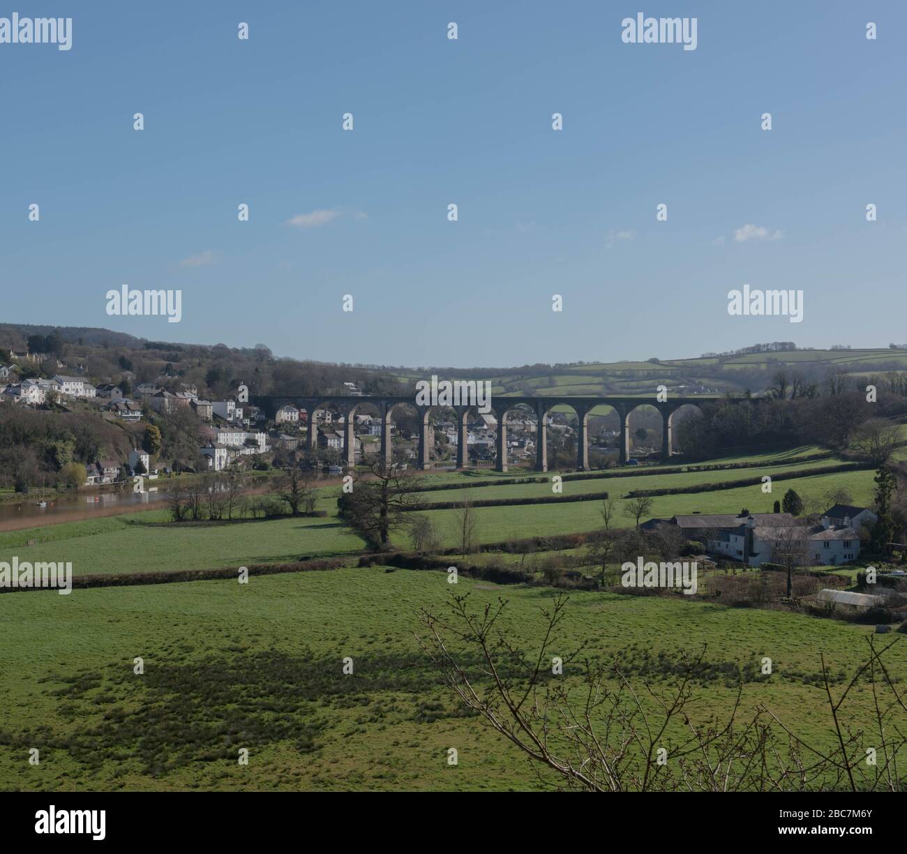 Hillside railway cornwall hi-res stock photography and images - Alamy