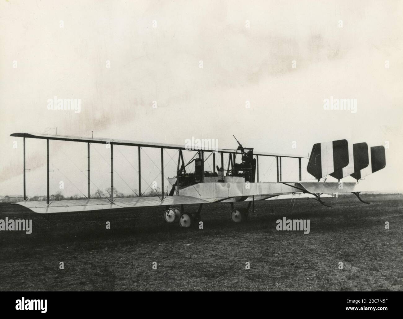 Italian bomber biplane aircraft Caproni Ca.33, Italy 1917 Stock Photo ...