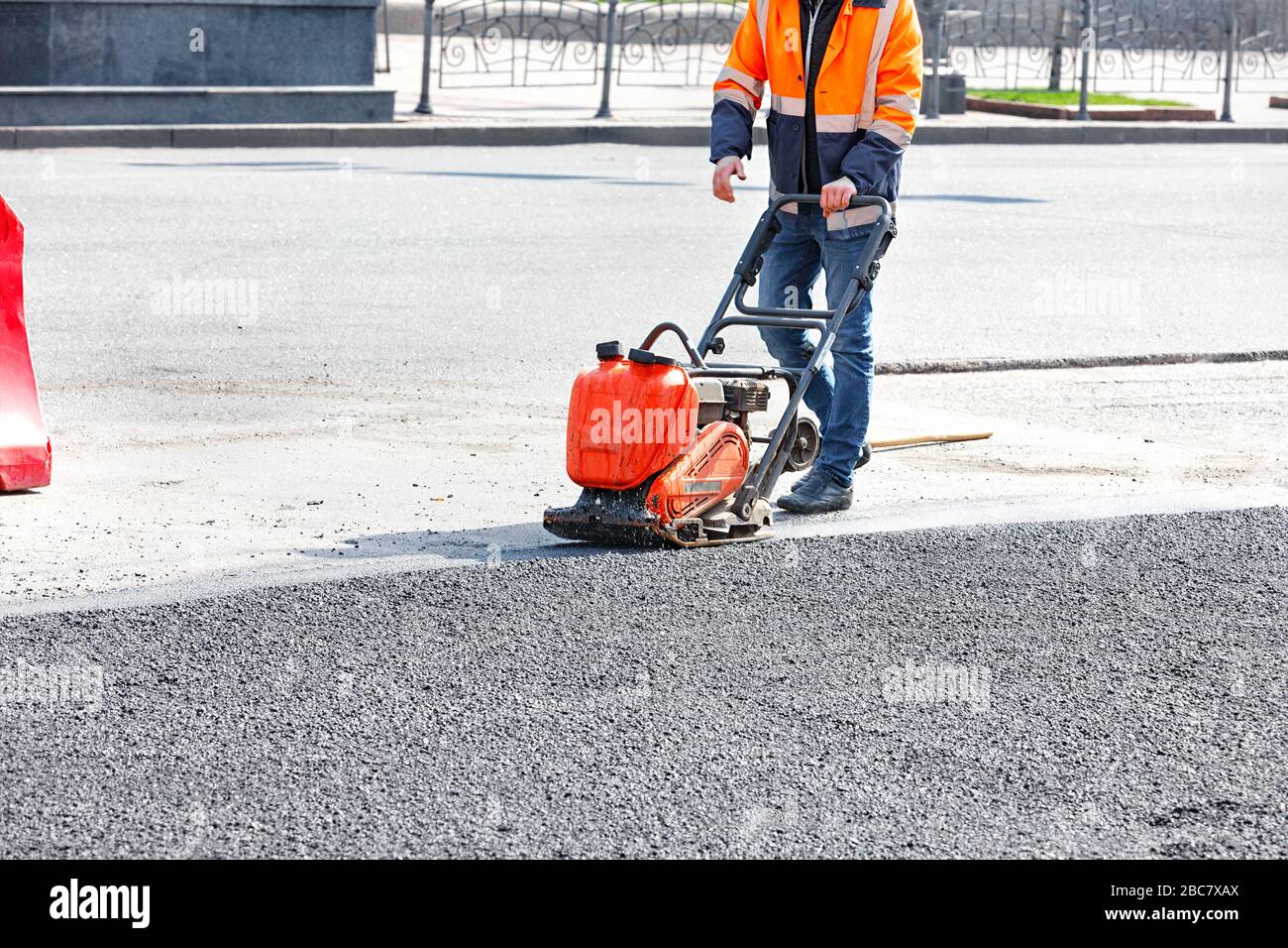 Compactor plate hi-res stock photography and images - Alamy