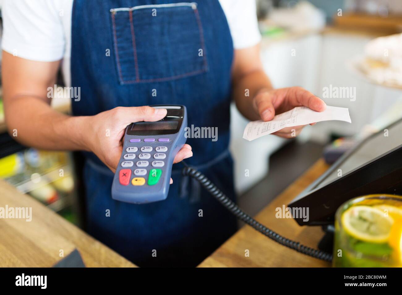 Bank credit card counter hi-res stock photography and images - Alamy