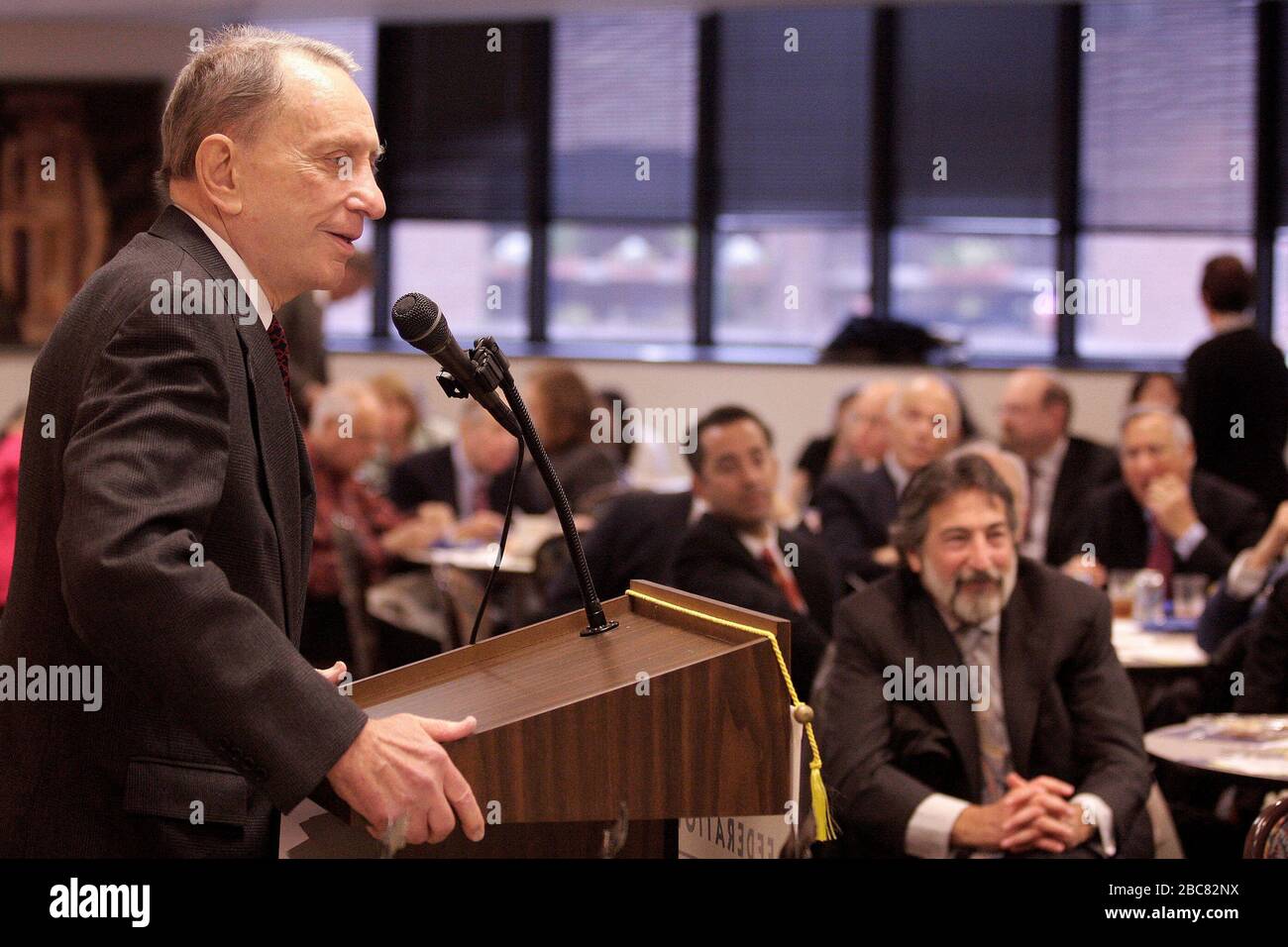 Senator Arlen Spector speaks at the Jewish Federation Of Philadelphia's ...