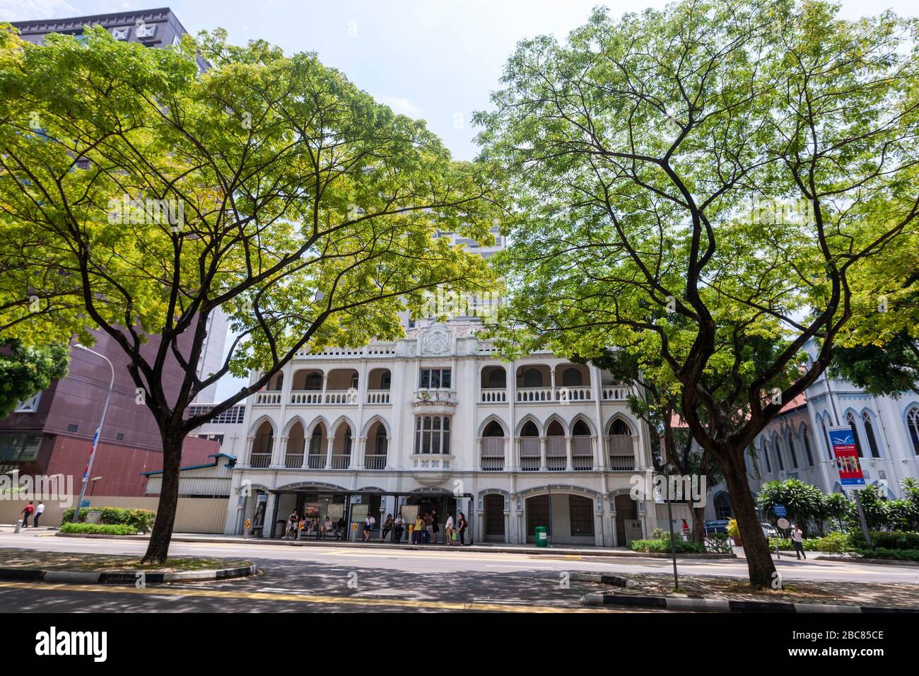 Boulevard in Victoria St, Singapore Stock Photo - Alamy