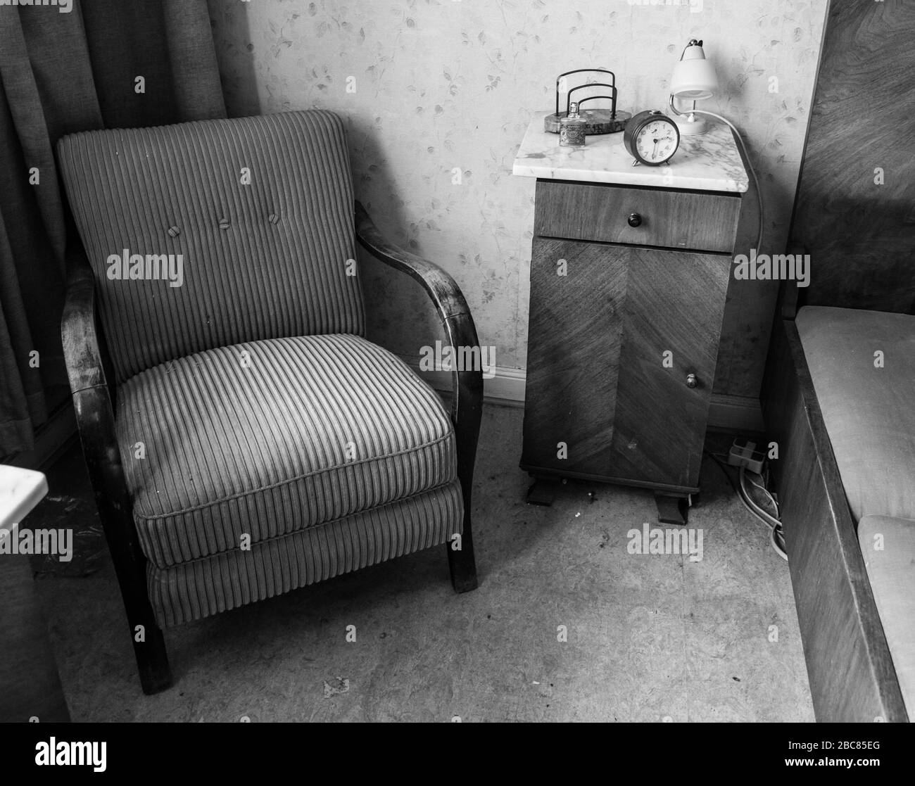 Lost Place, bedroom Stock Photo - Alamy