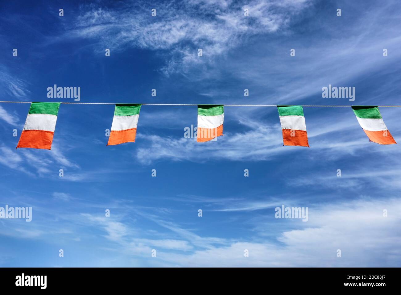Small italian flags waving hi-res stock photography and images - Alamy