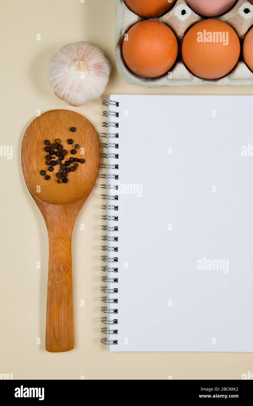 Ladles onion hi-res stock photography and images - Alamy