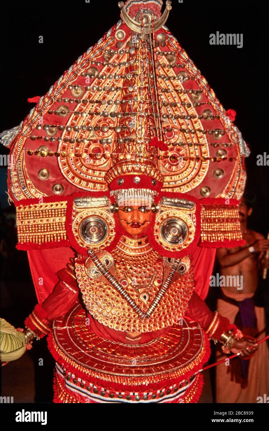 22 Mar 2020 Theyyam Performer at Theyyam (Teyyam, Theyam, Theyyattam ...