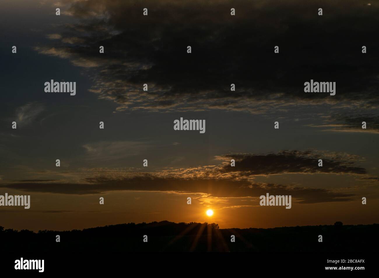 Midwestern sunset hi-res stock photography and images - Alamy