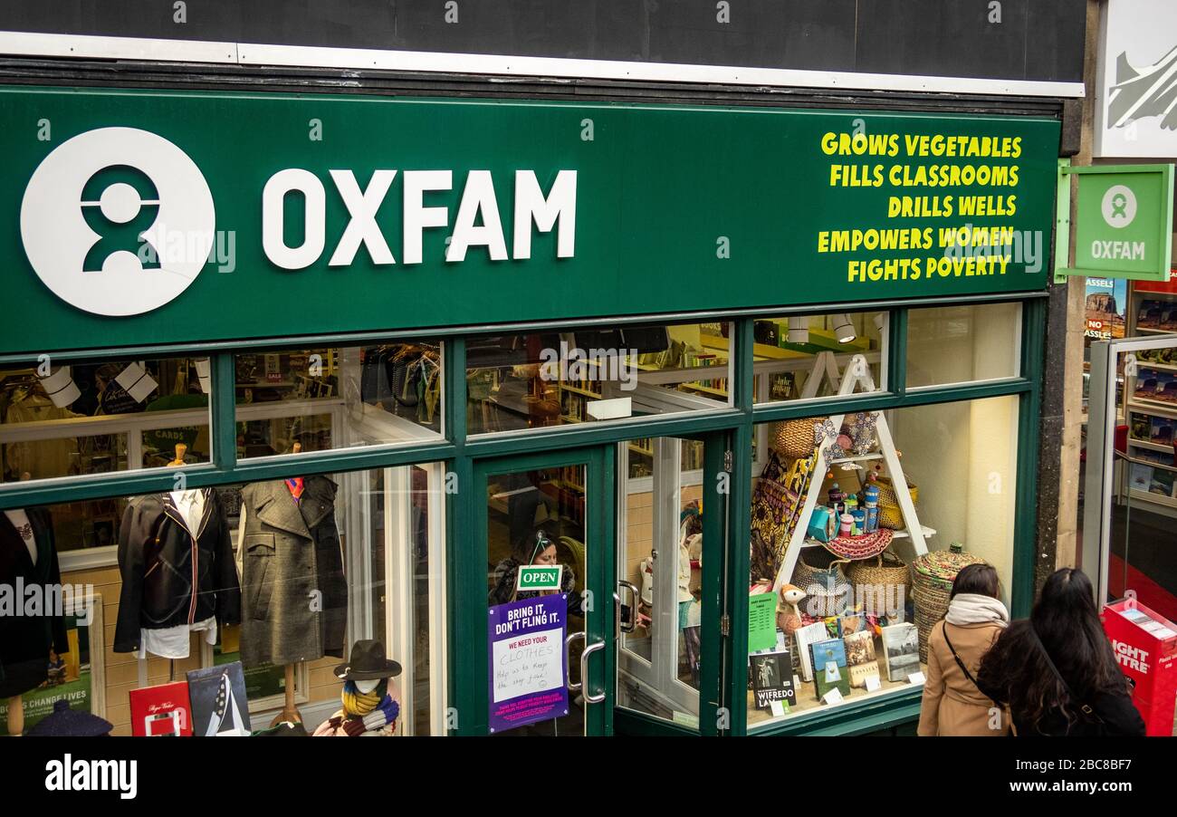 Oxfam charity shop front hi-res stock photography and images - Alamy Oxfam charity shop front hi-res stock photography and images - Alamy