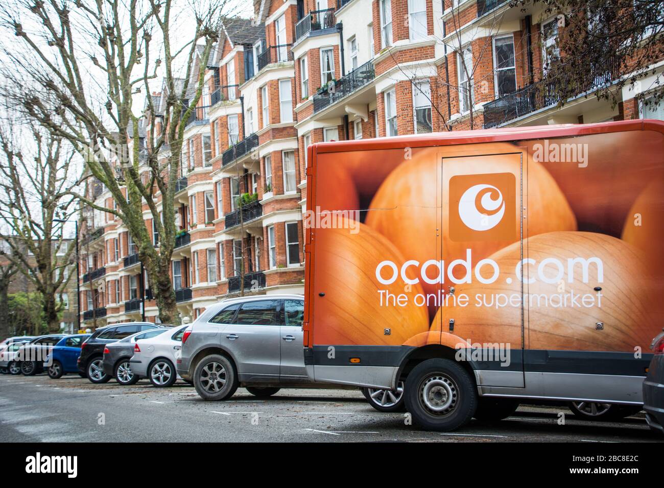 Ocado logo hi-res stock photography and images - Alamy