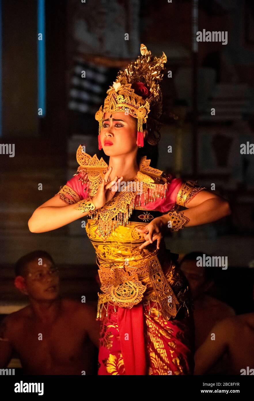 Tari bali hi-res stock photography and images - Alamy