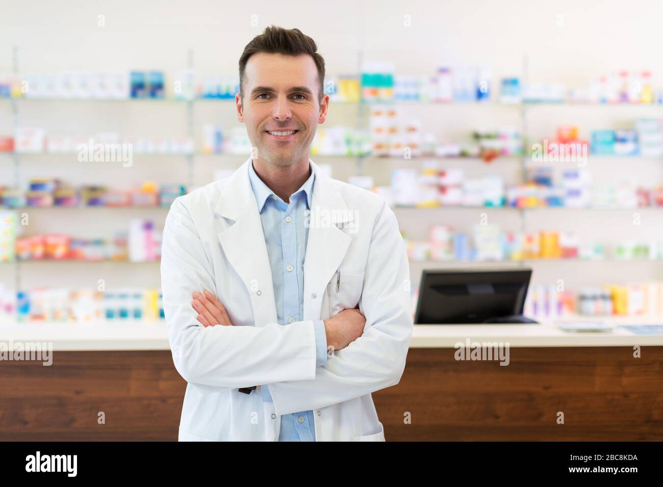 Pharmacy interior drugstore medical hi-res stock photography and images ...