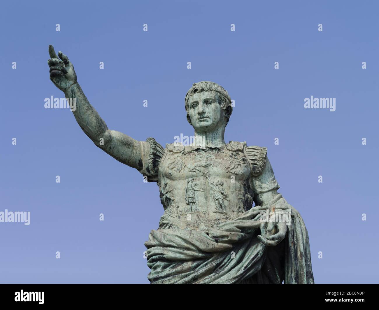 Roman statue in Naples Stock Photo - Alamy