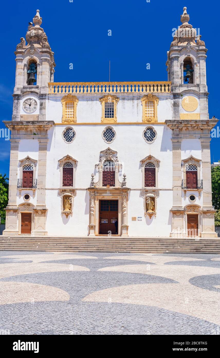 Faro cathedral church outdoors vertical hi-res stock photography and ...