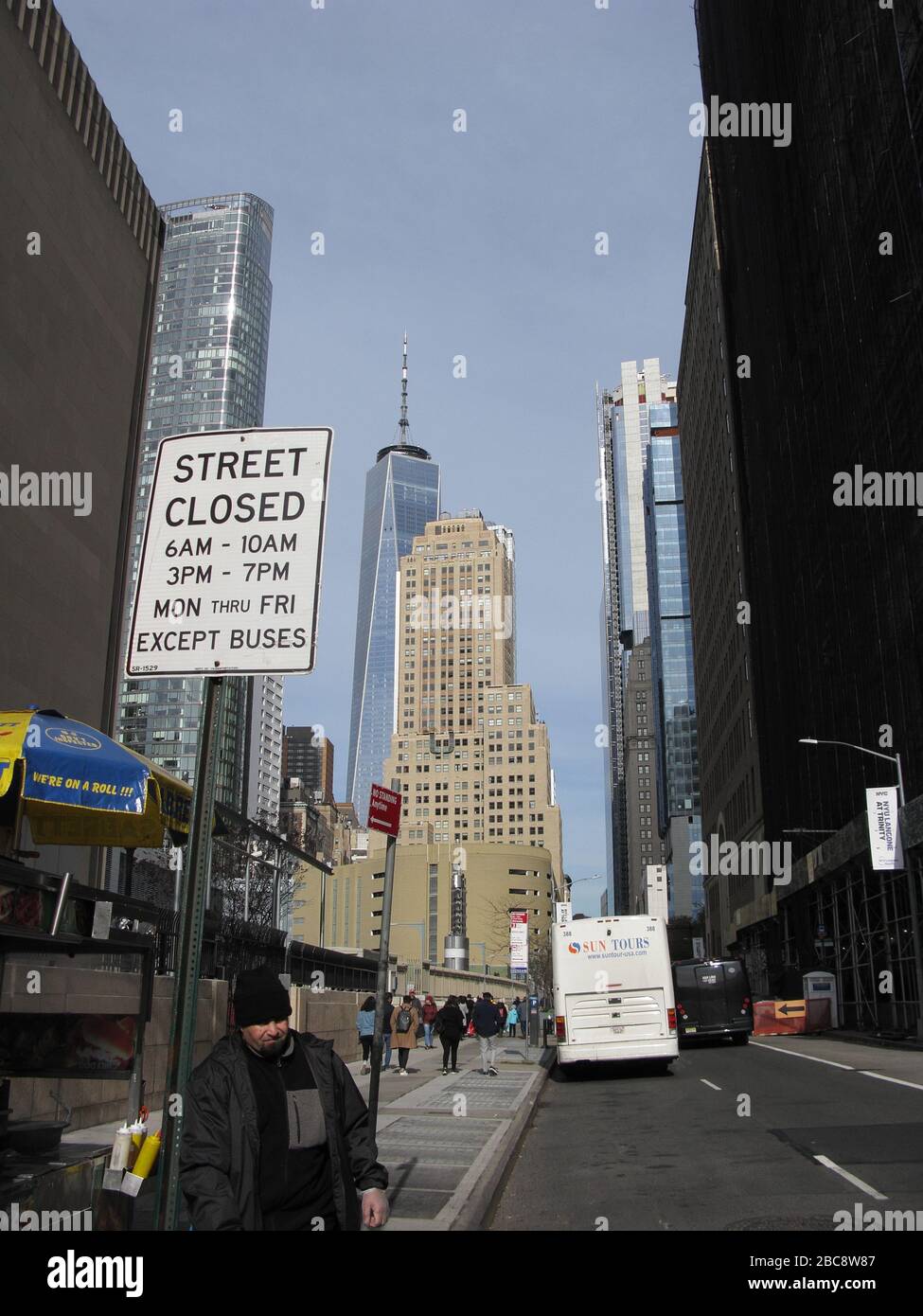 Street closed sign, New York, with One World Trade Center in the ...