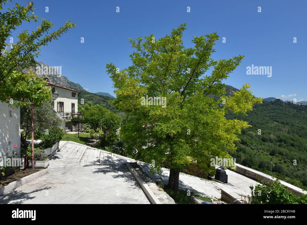 A narrow street between the houses of Scapoli, a village in the Molise ...