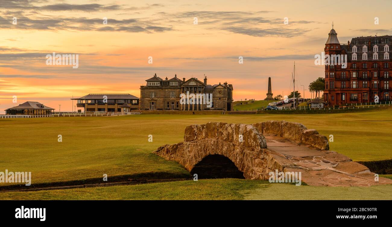 St andrews old course bridge hi-res stock photography and images - Alamy