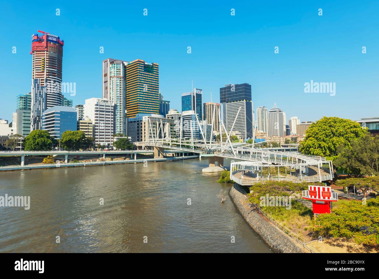 Skyline of Business District and Brisbane River, Brisbane, Queensland ...