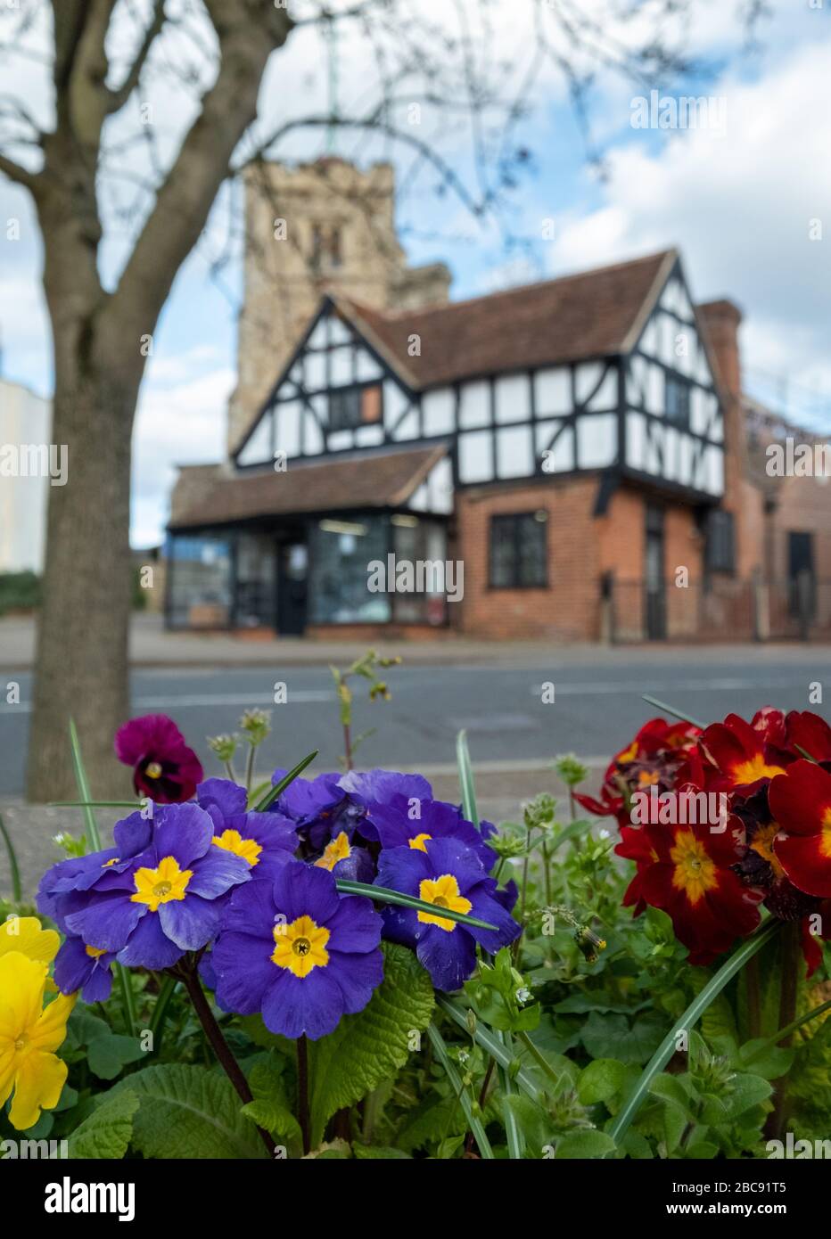 High street pinner hi-res stock photography and images - Alamy