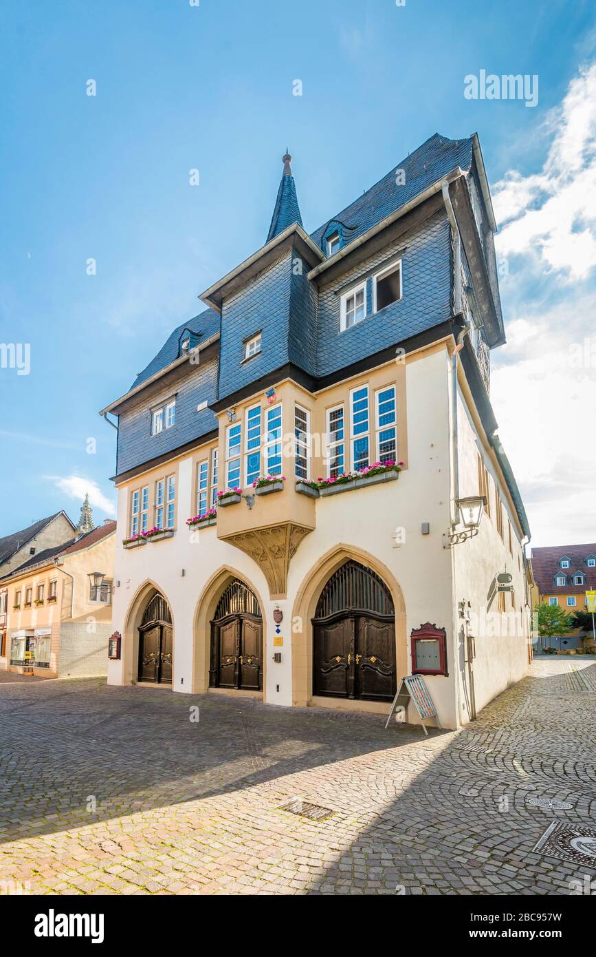 Town hall in the historic old town of Meisenheim am Glan, well ...