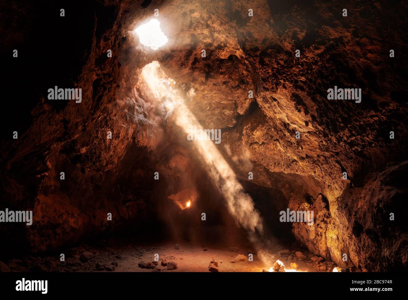 Mojave desert lava tube hi-res stock photography and images - Alamy