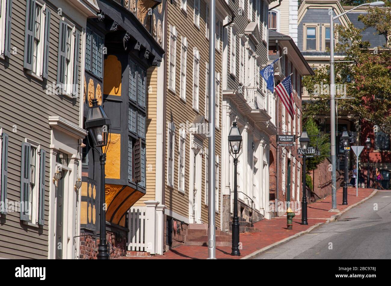 Providence colonial house hi-res stock photography and images - Alamy