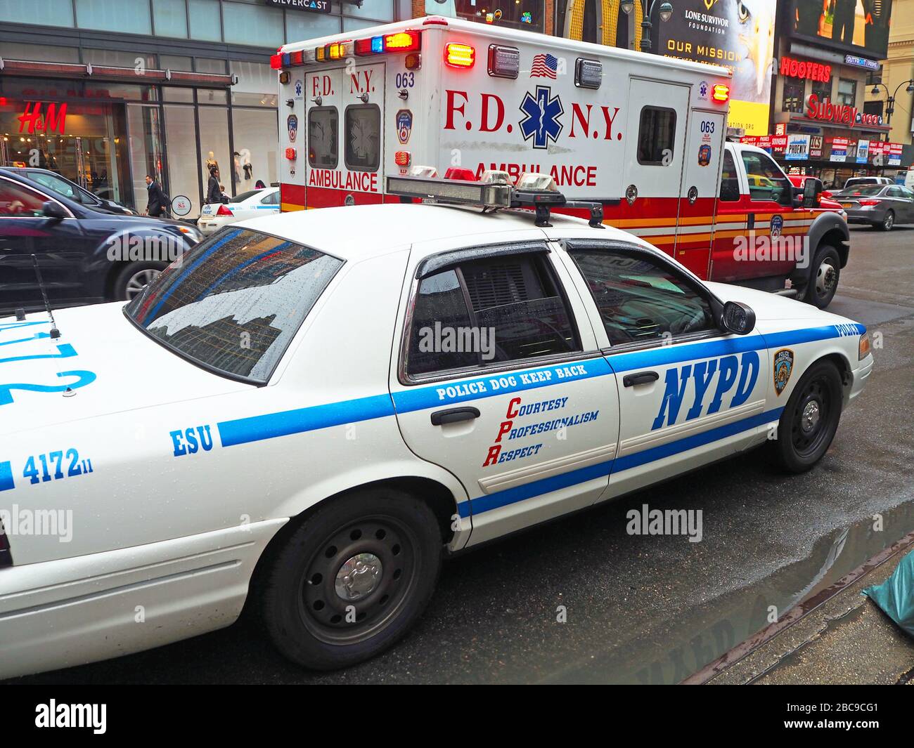 Fire department of the city of new york fdny hi-res stock photography ...