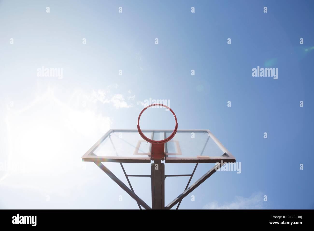 Plexiglass basketball net hi-res stock photography and images - Alamy