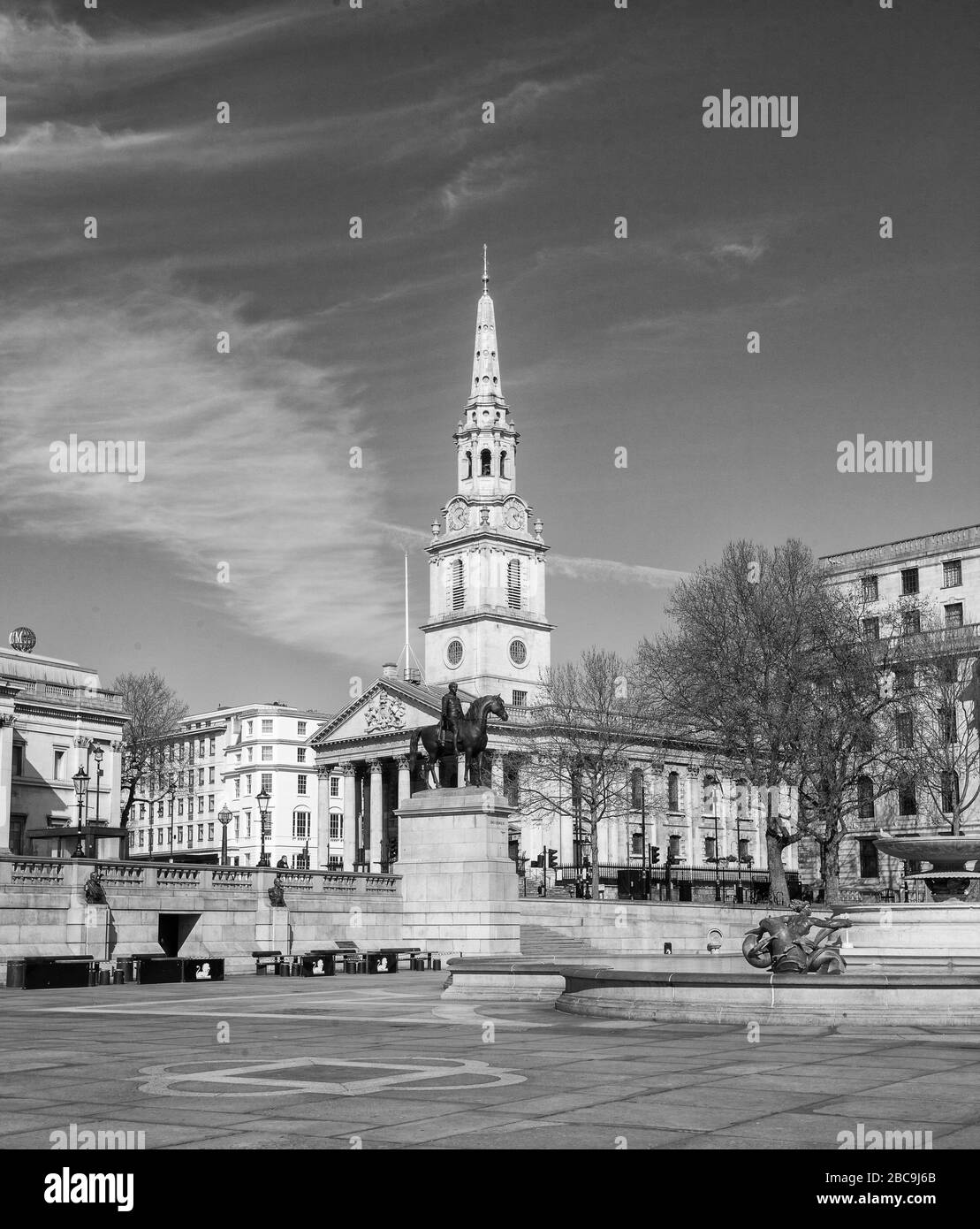 London UK 2nd April 2020, St Martins in the Fields Church, Trafalgar ...