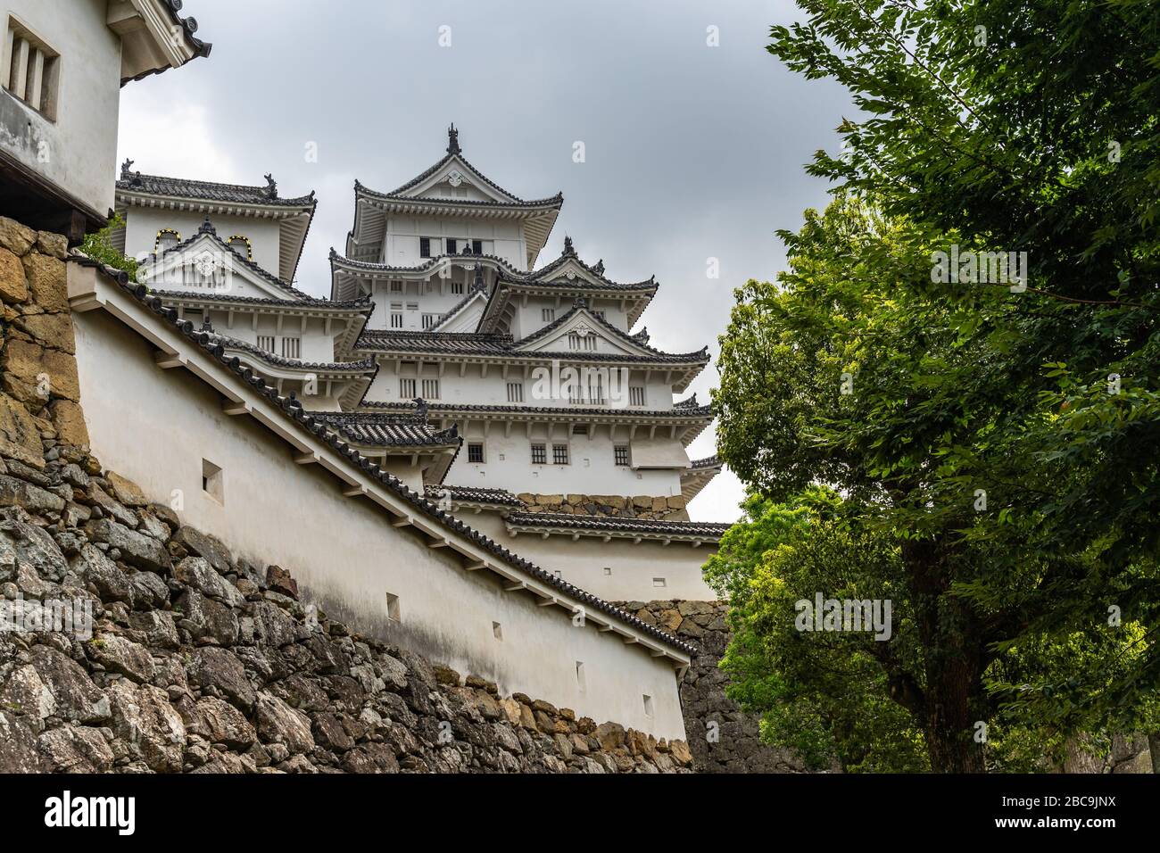 Samurai fortress detail hi-res stock photography and images - Alamy