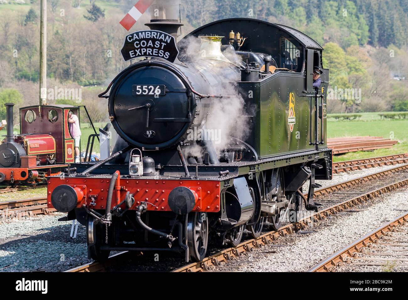 A steam train on the Llangollen railway Stock Photo - Alamy