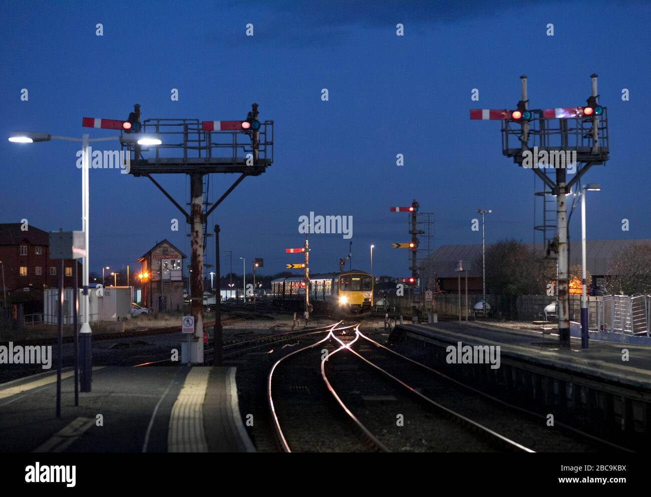 Old train signals hi-res stock photography and images - Alamy