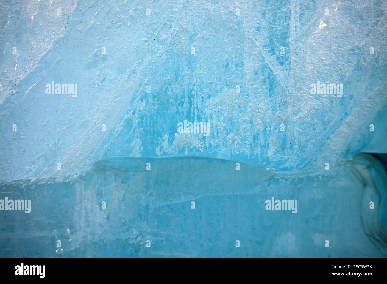 Ice cubes piled up, close-up Stock Photo - Alamy