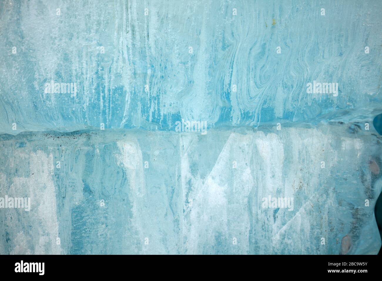 Ice cubes piled up, close-up Stock Photo - Alamy