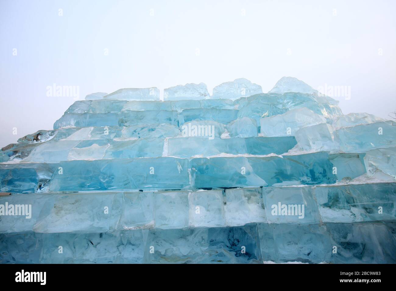 Ice cubes piled up, close-up Stock Photo - Alamy