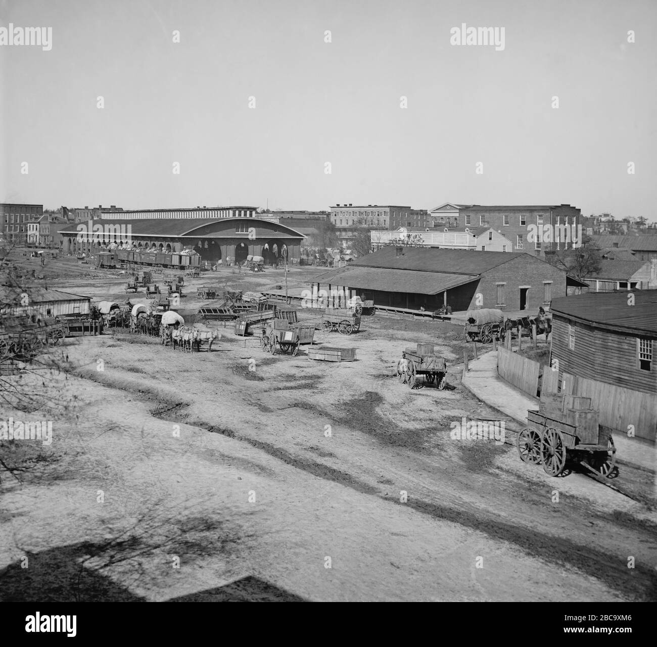 Vintage railroad depot hi-res stock photography and images - Alamy