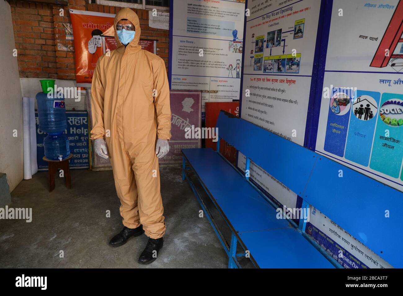 Wears personal protective equipment ppe hi-res stock photography and ...