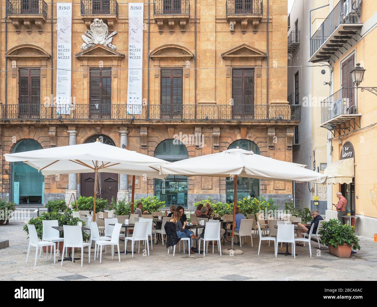 Cafe palermo hi-res stock photography and images - Alamy