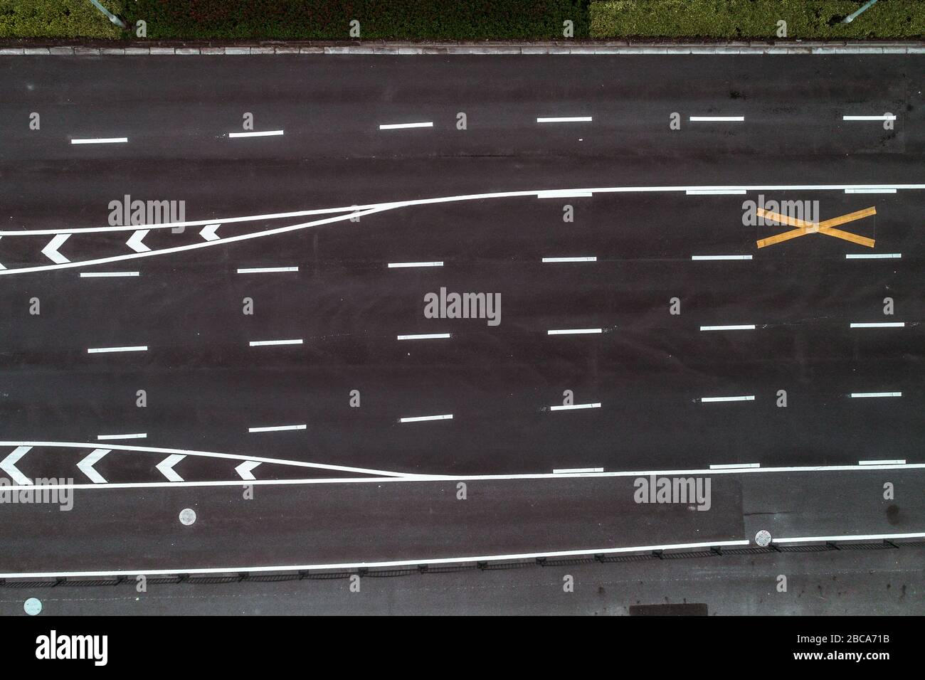 directly down view of highway Stock Photo - Alamy